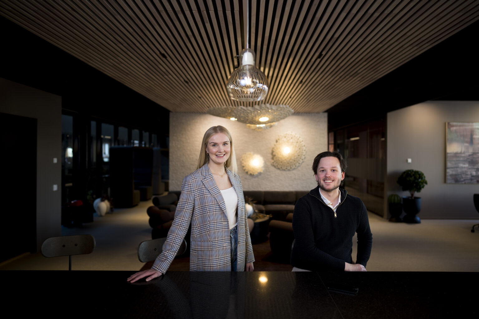 Irene og Ruben jobber med inkasso midt i dyrtiden - Finansforbundet